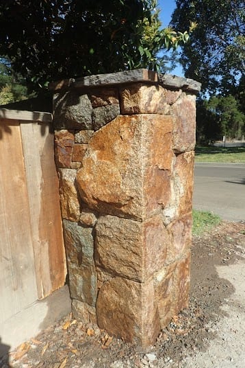 STONE PILLARS & ENTRANCES - Beckett Stone