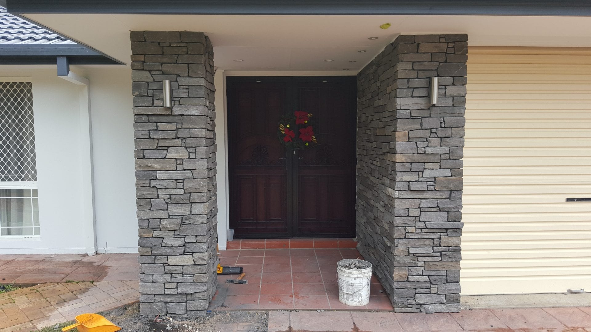 STONE PILLARS & ENTRANCES - Beckett Stone